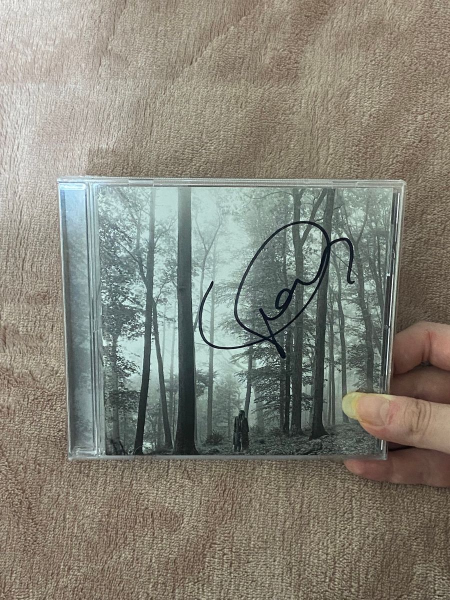 Cd Autografado Taylor Swift Folklore | Item de Música Taylor Swift ...