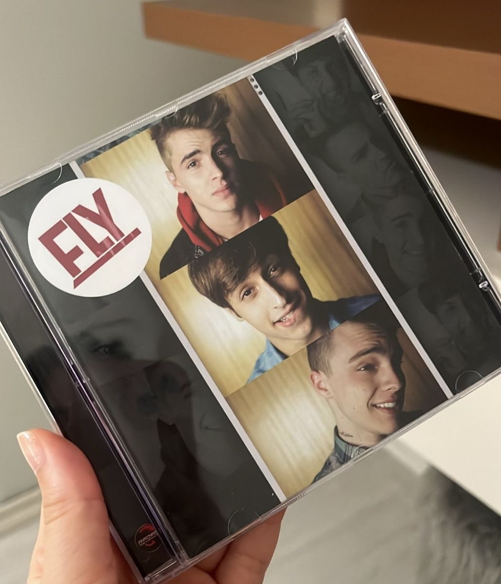 Cd Banda Fly Autografado | Item de Música Fly Usado 118179796 | enjoei