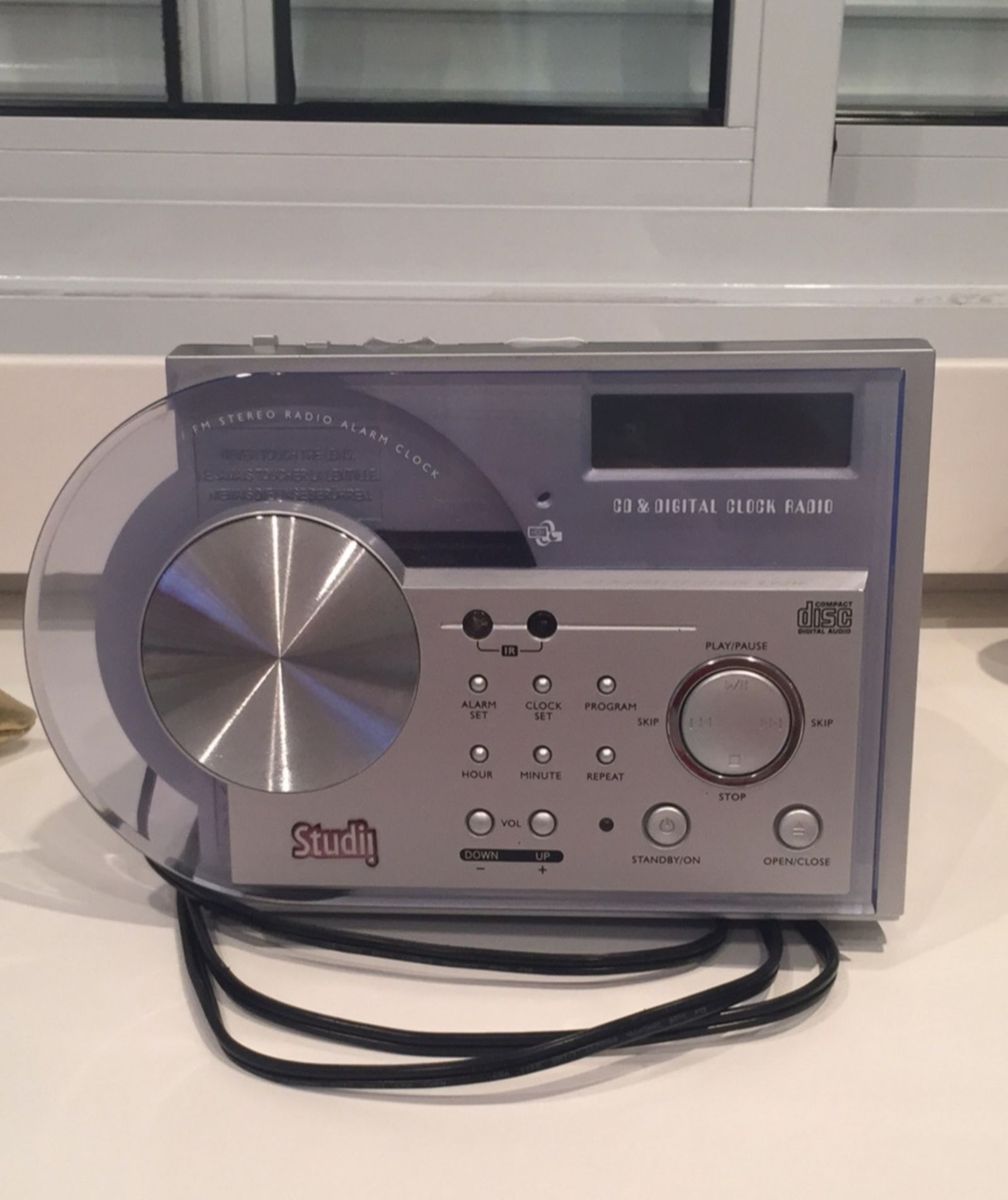 Cd & Digital Clock Radio | Item de Música Studi Usado 13869374 | enjoei