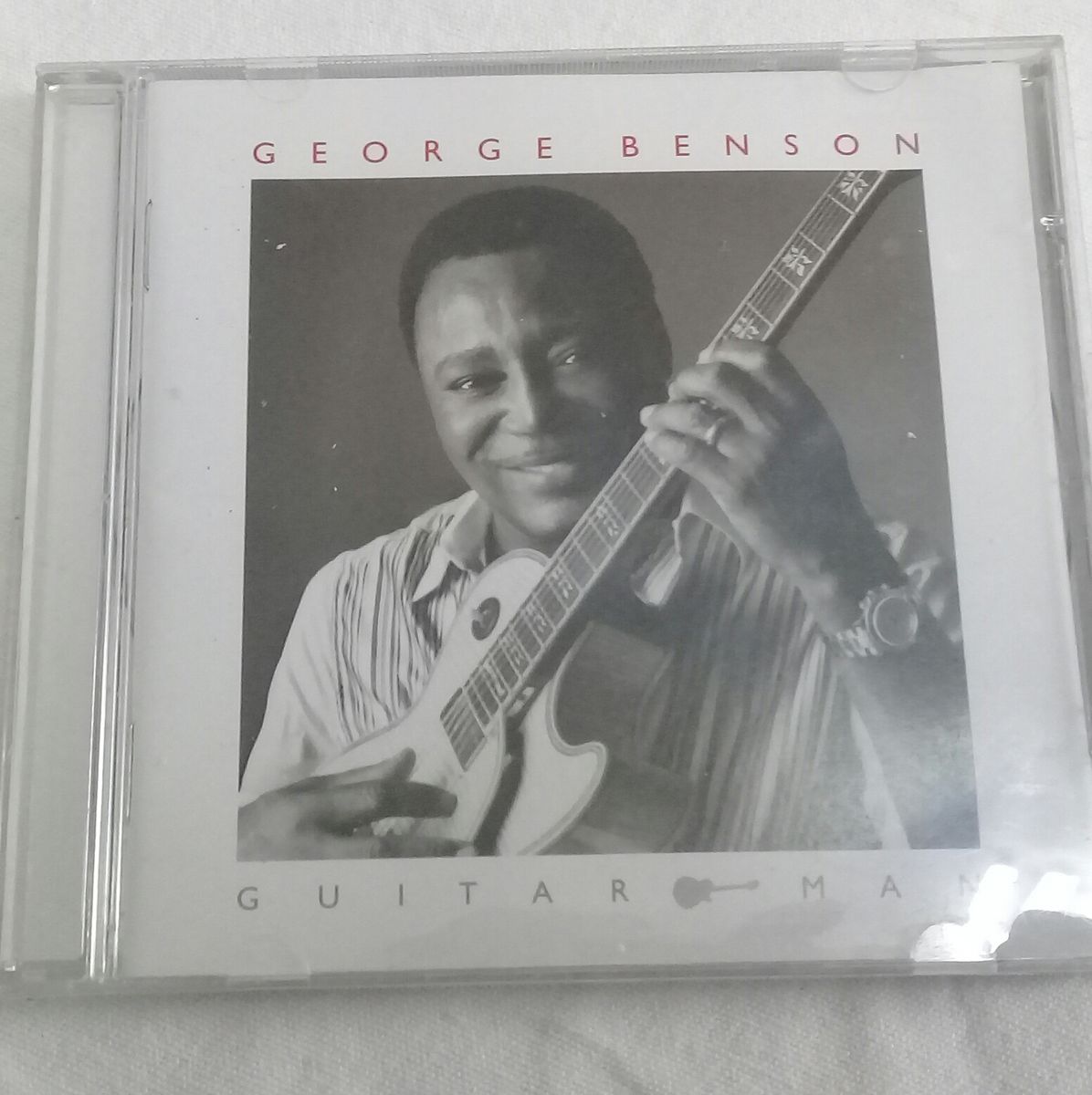 Cd George Benson - Guitar Man | Item de Música Usado 80542463 | enjoei