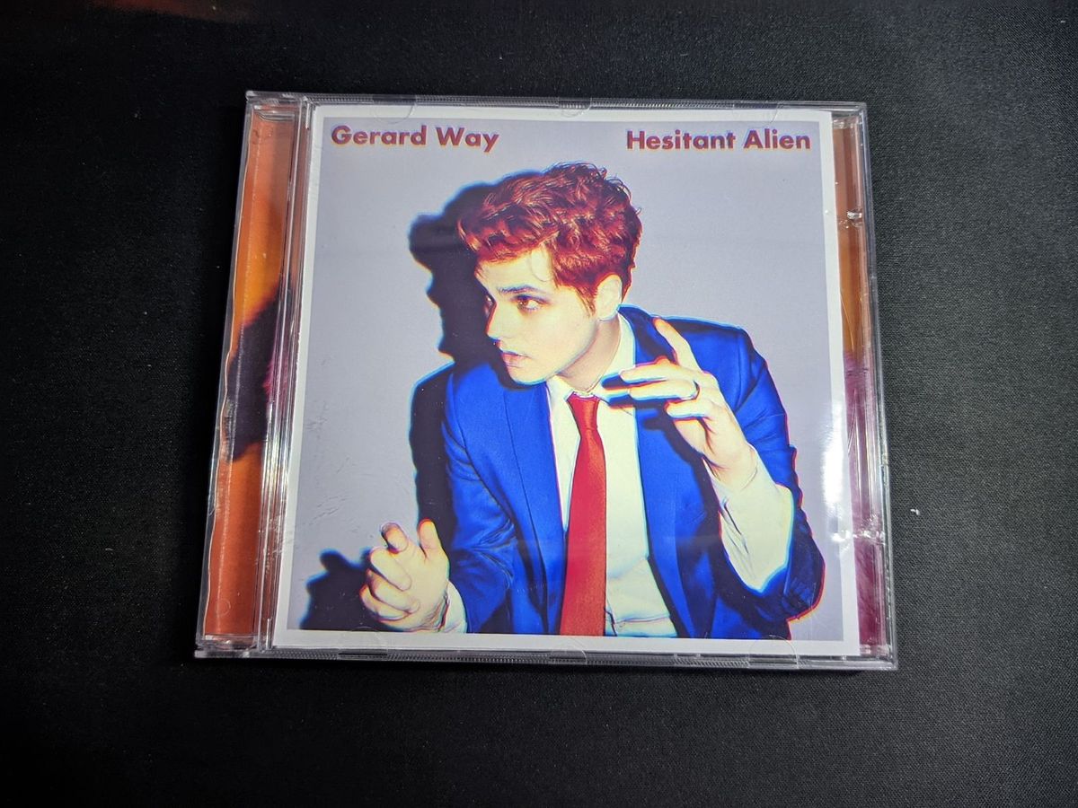 Cd Gerard Way - Hesitant Alien | Item de Música Reprise Records Nunca Usado 80252843 | enjoei