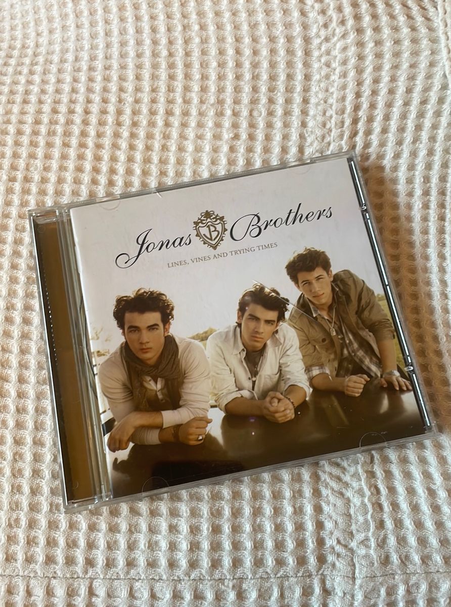 Cd Jonas Brothers | Item de Música Usado 95036411 | enjoei