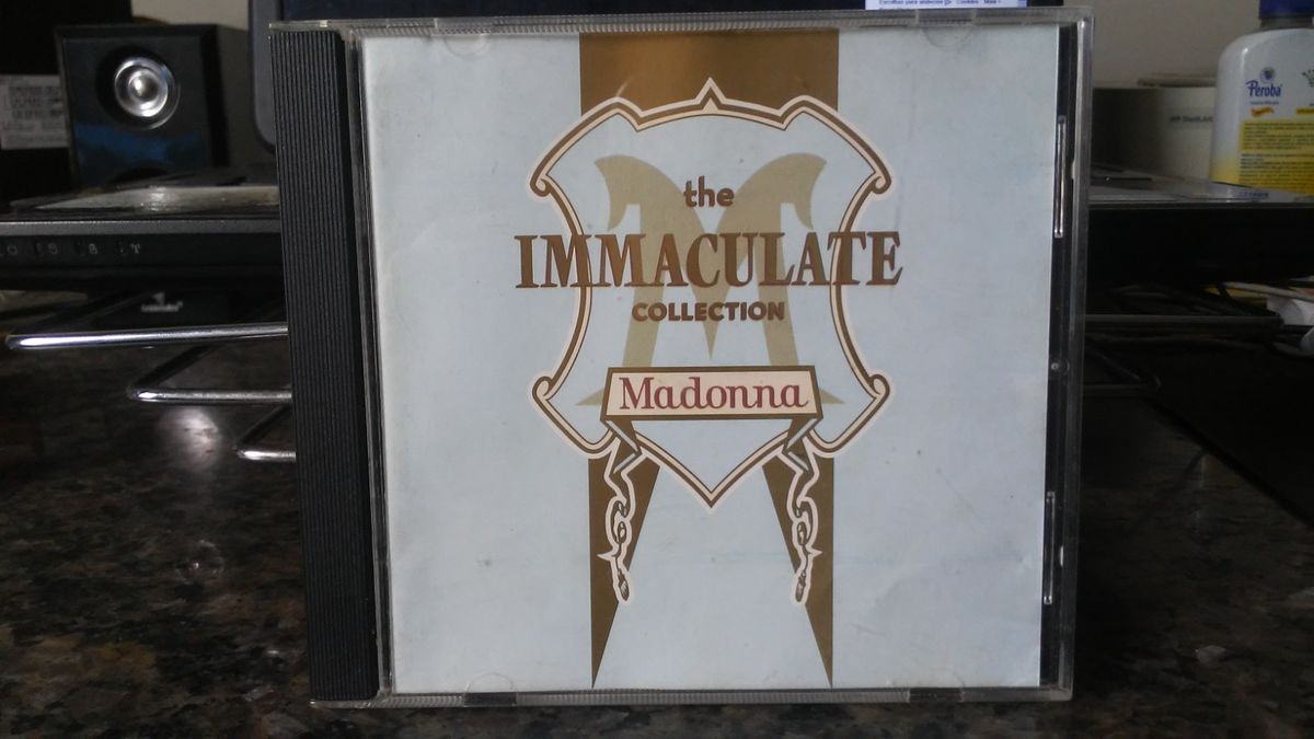 Cd Madonna Immaculate Collection | Item de Música Usado 74879870 | enjoei