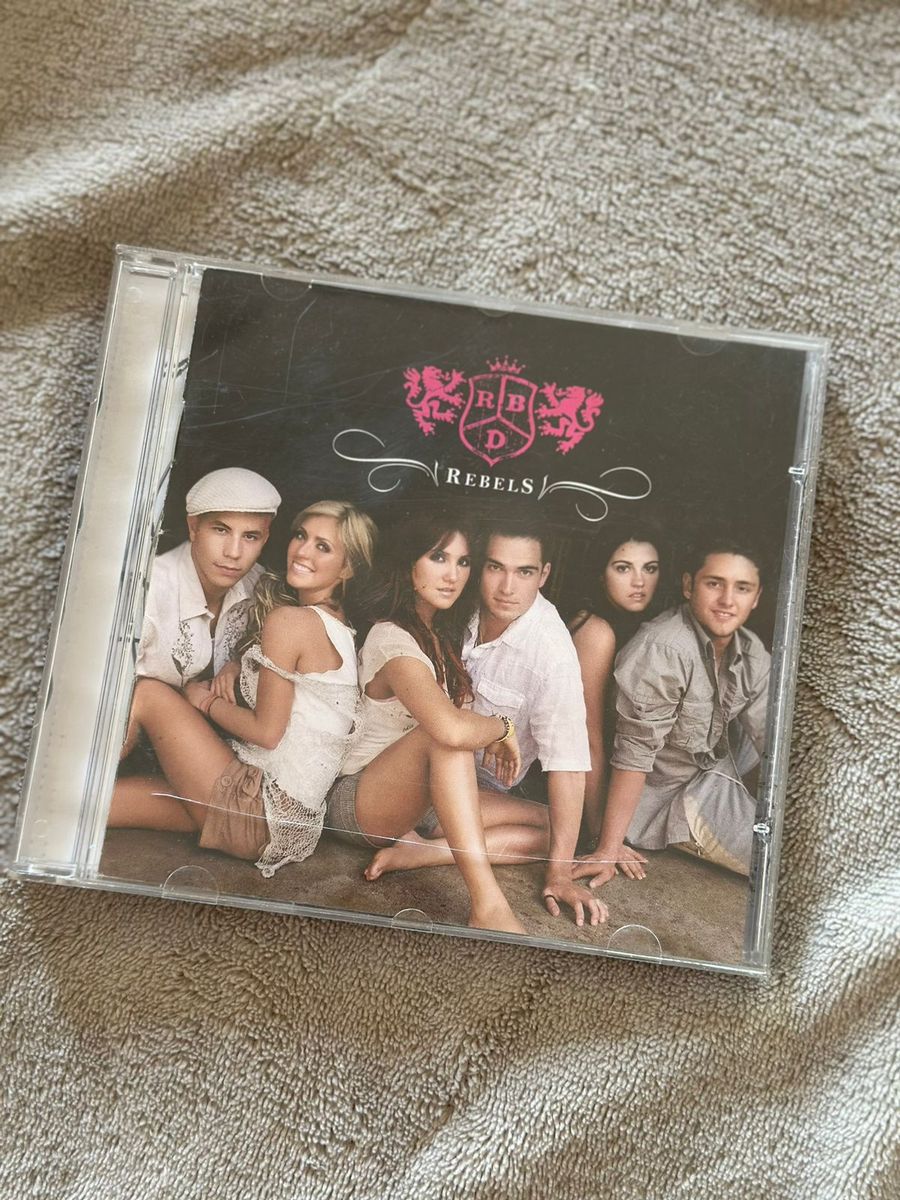 Cd Rbd Original Rebels | Item de Música Rbd Usado 89230582 | enjoei