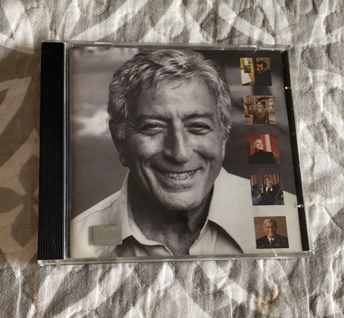 Cd The Ultimate Tony Bennett - Columbia | Item de Música Columbia Usado ...