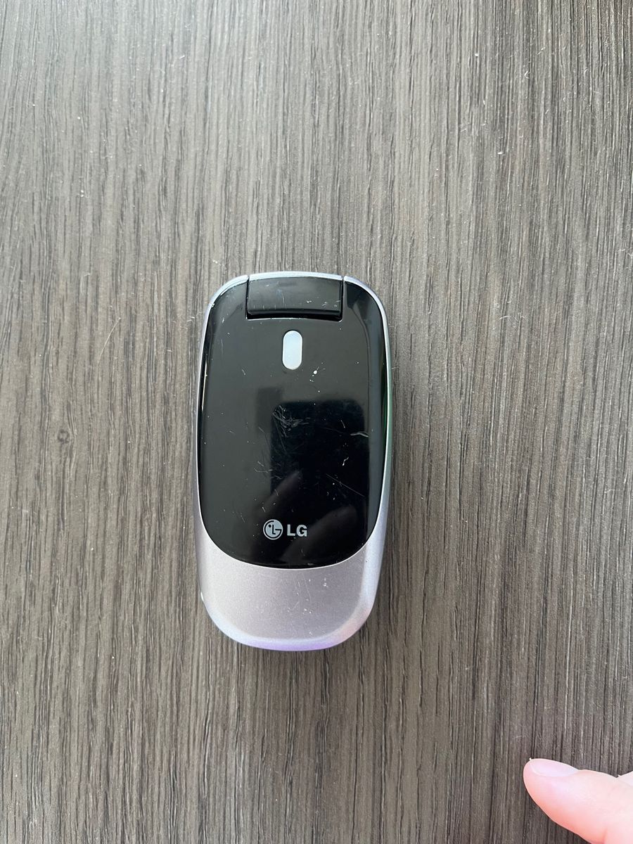 Celular Antigo Colecionavel Coleção Vintage Retro Lg Aparelho de Abrir ...