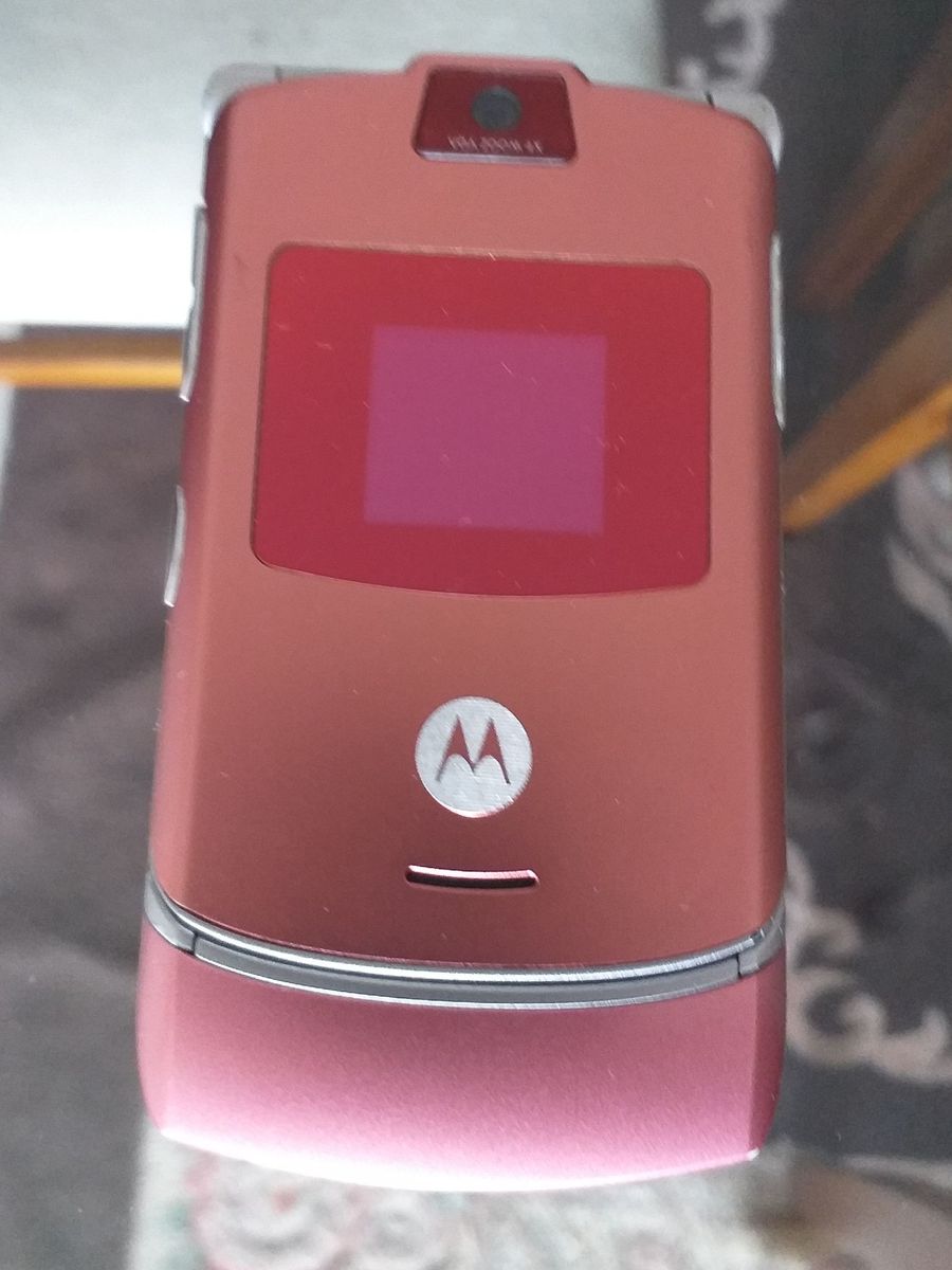 Celular Antigo Motorola Razr V3 Desbloqueado - Rosa | Celular Motorola Usado 61115315 | enjoei