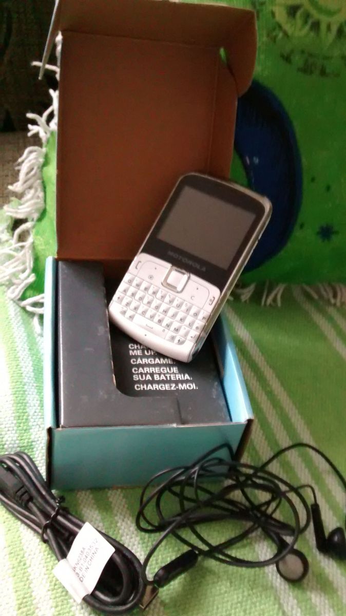 Celular Motorola Ex112 Motokey Branco | Celular Motorola Usado 1270445 ...