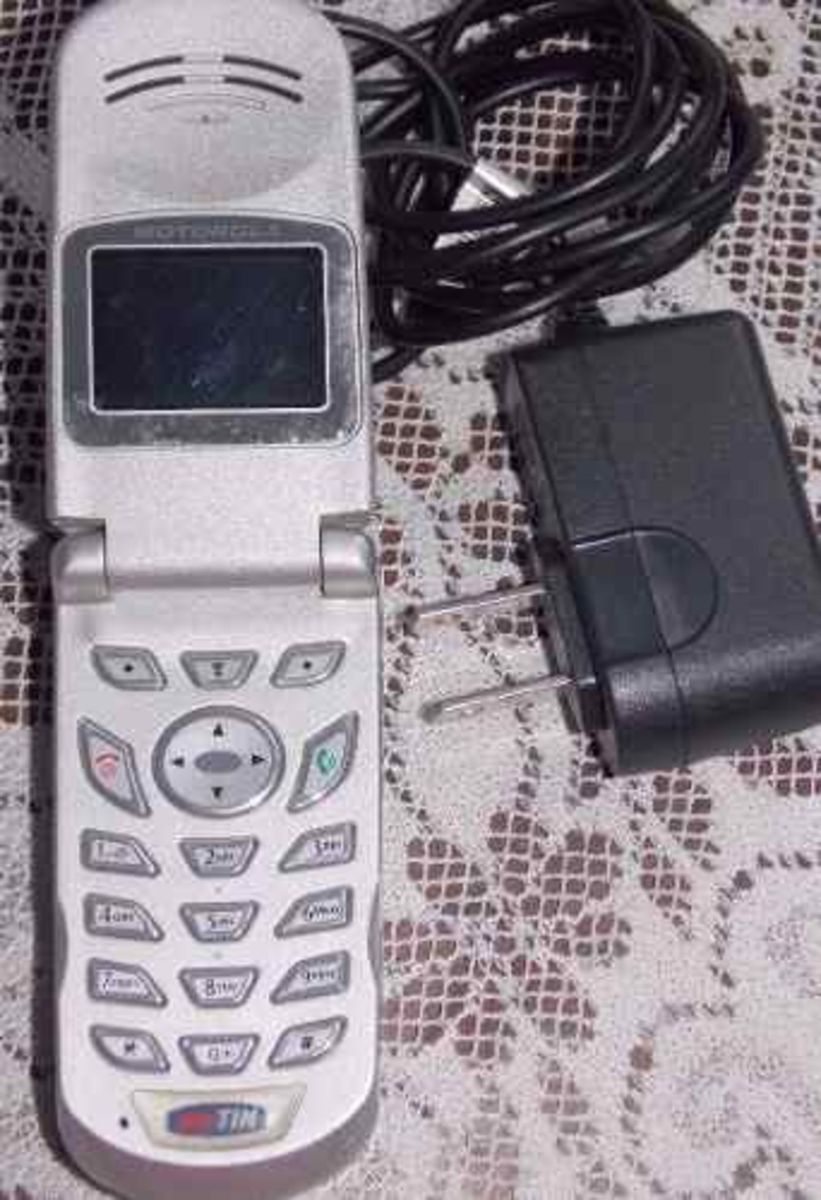 Celular Motorola Flip- Antigo | Celular Motorola Usado 1409292 | enjoei