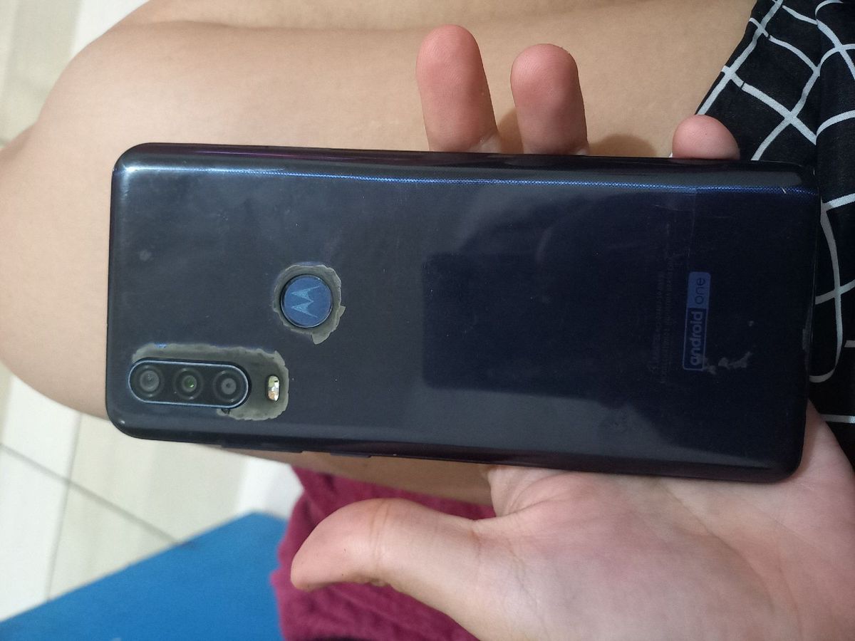 Celular One Acition | Celular Motorola Usado 87011032 | enjoei