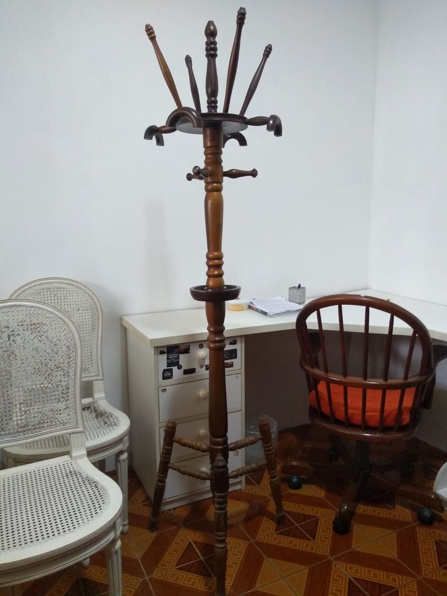 Chapeleiro em Madeira Maciça Embúia e Canela | Móvel Usado 77748680 ...