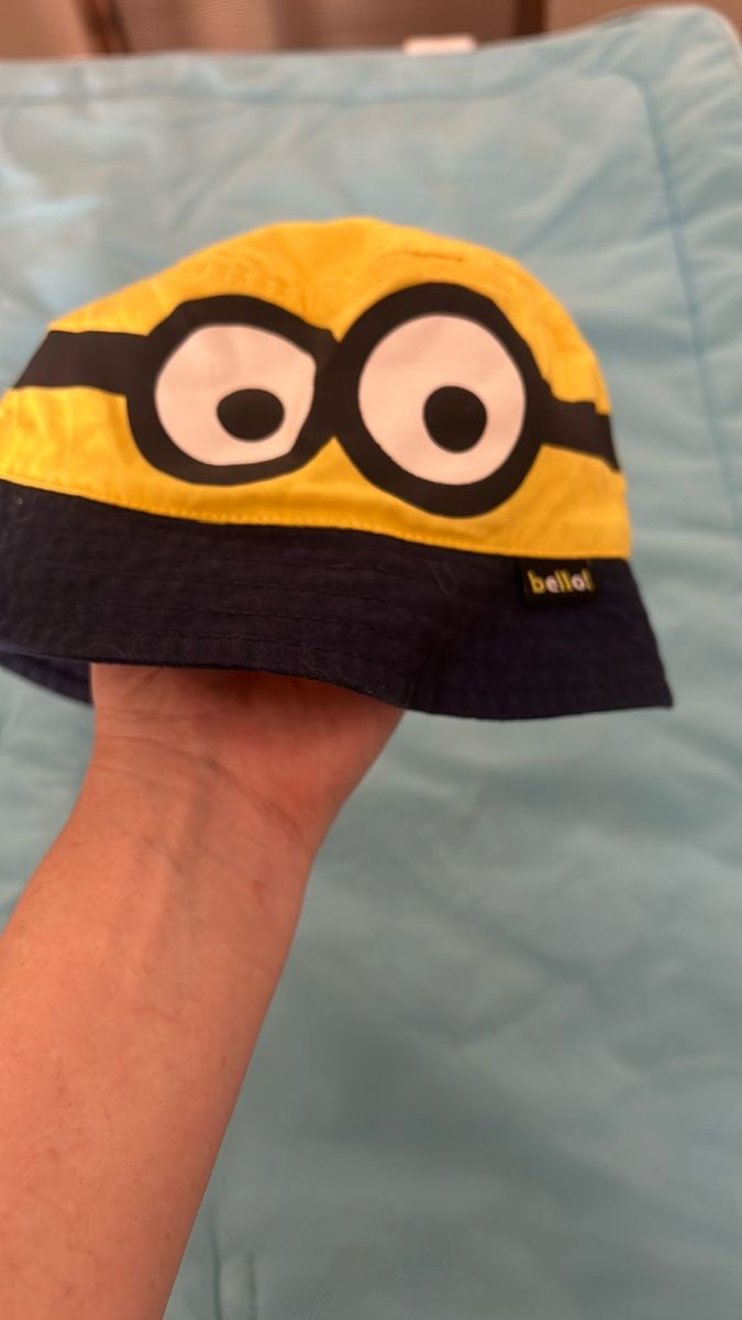 Chapéu Sol Minions | Carrinho de Bebê H&M Usado 107480439 | enjoei