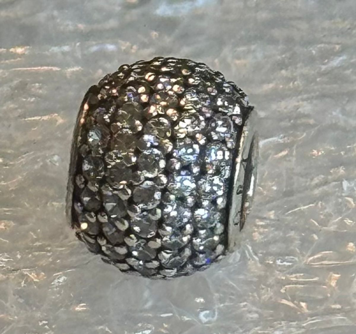 Charm de Prata Pave Branco - Marca Pandora - Pouco Usado | Jóia ...