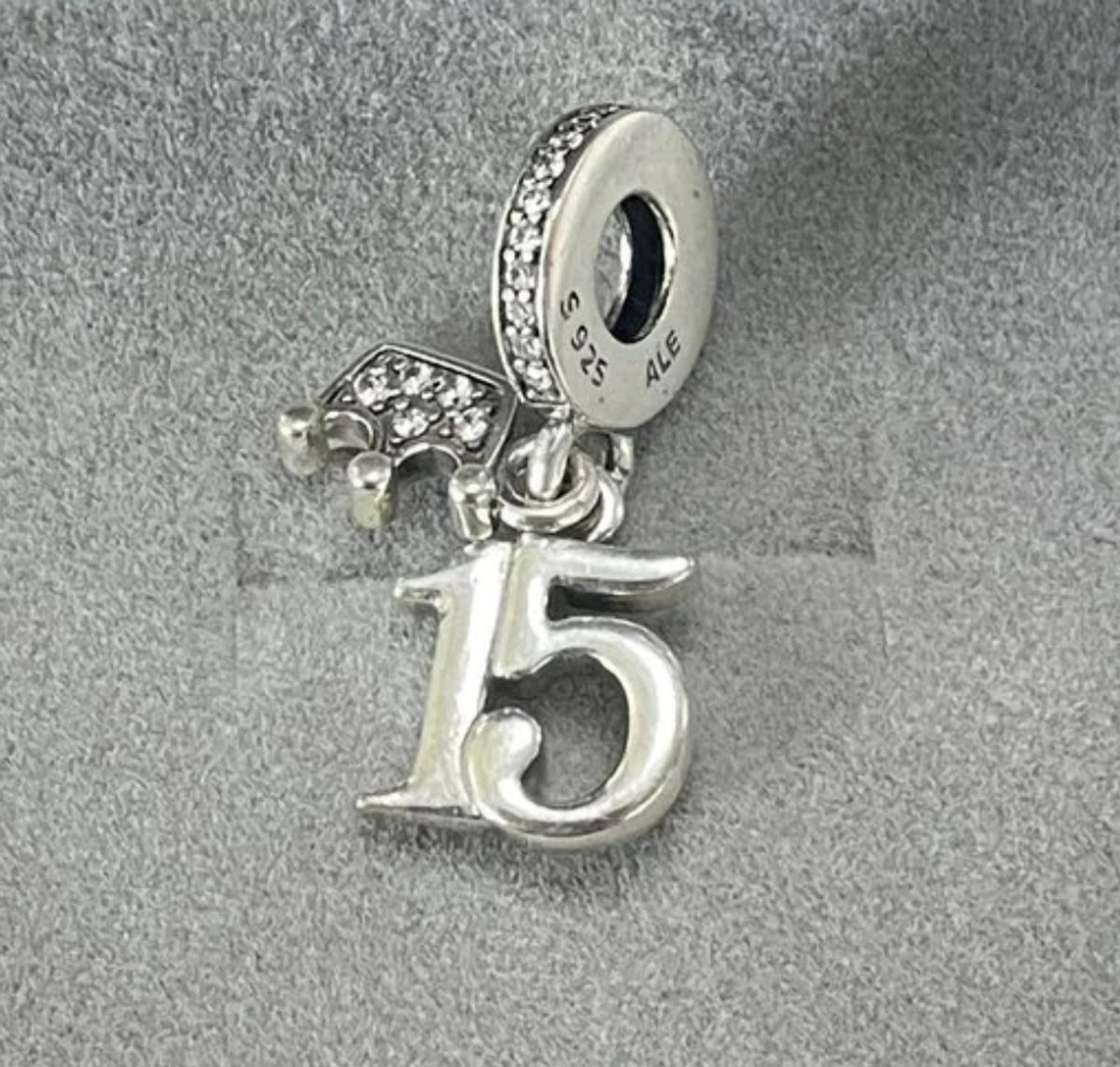 Charm Pandora Debutante 15 Anos | Jóia Feminina Pandora Usado 78974660 ...