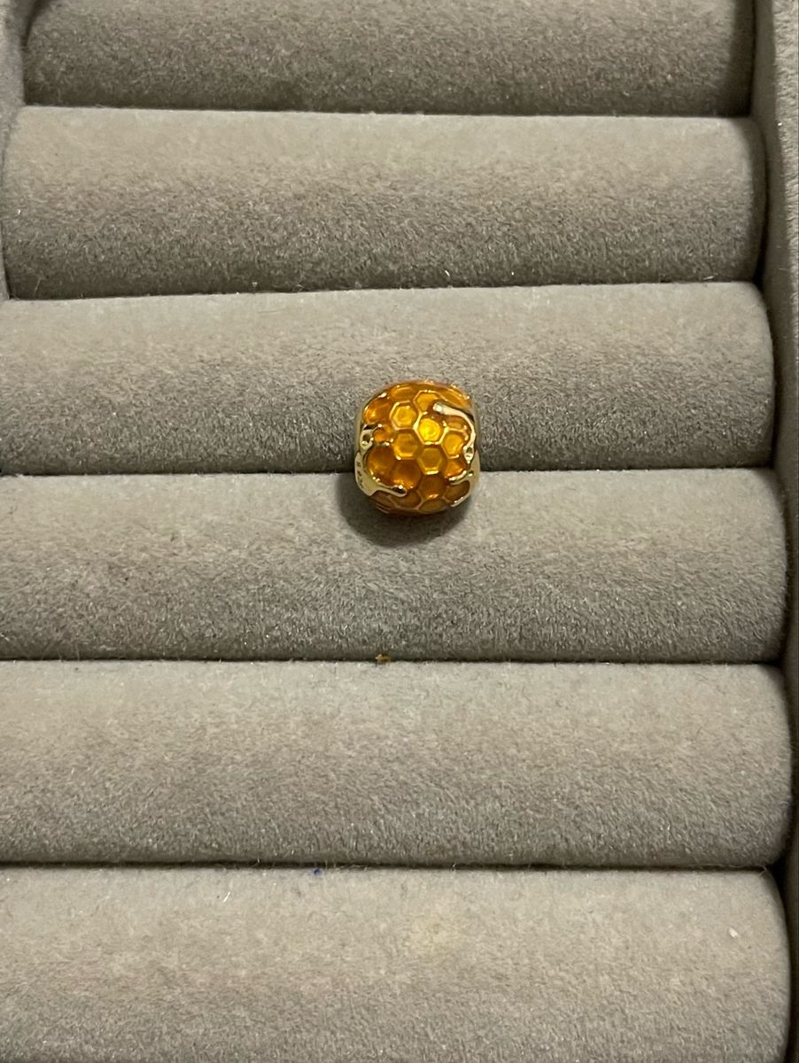 Charm Pandora Shine Mel Dourado | Jóia Feminina Pandora Nunca Usado ...