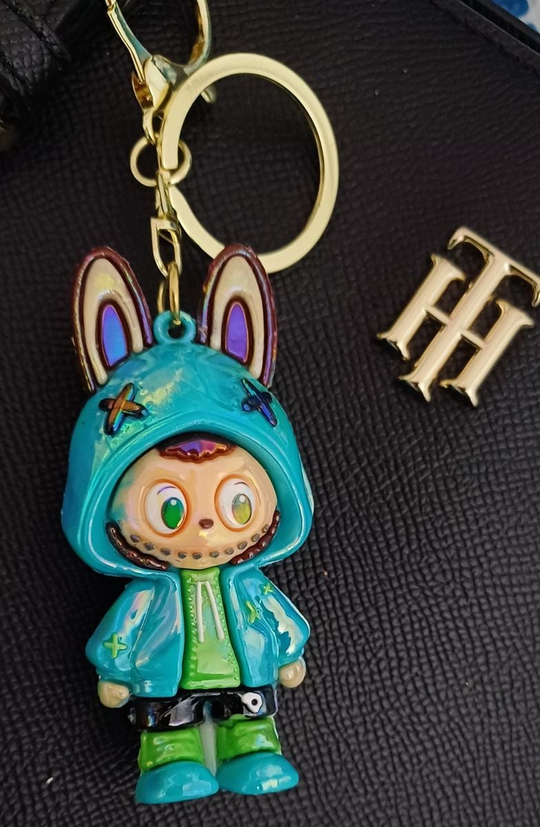 Chaveiro Labubu Brilhoso | Produto Feminino Nunca Usado 133778795 | enjoei
