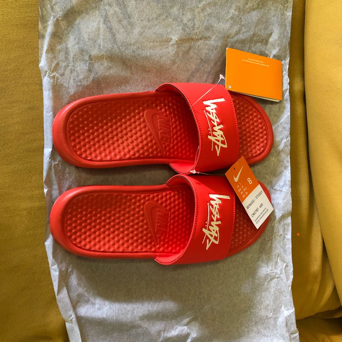 Chinelo Slide Stussy X Nike Benassi Red | Tênis Masculino Nike Stussy ...