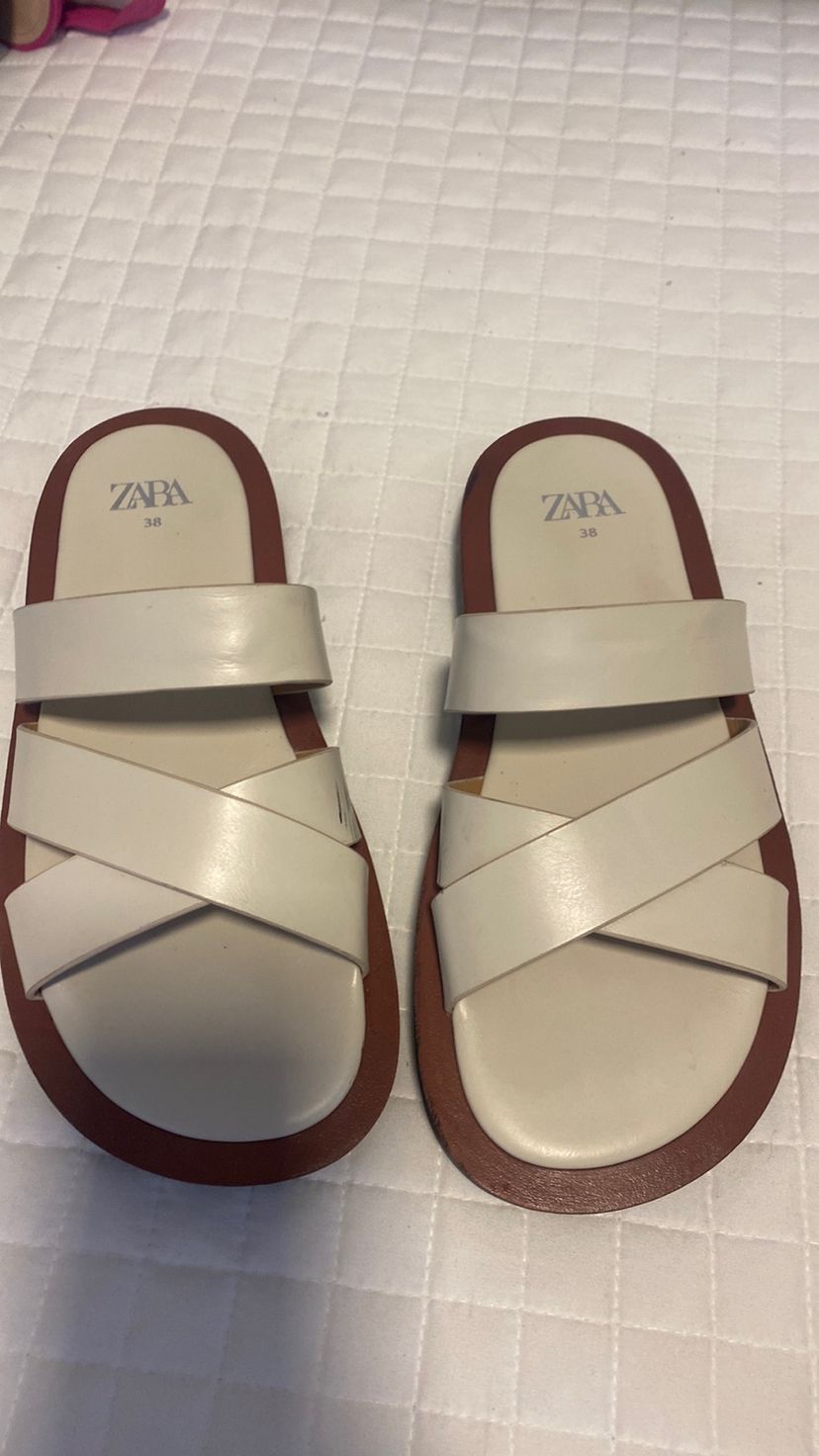 Chinelo Slider Branco Gelo Zara Original Espanha N 36 | Rasteira Feminina Zara Nunca Usado ...