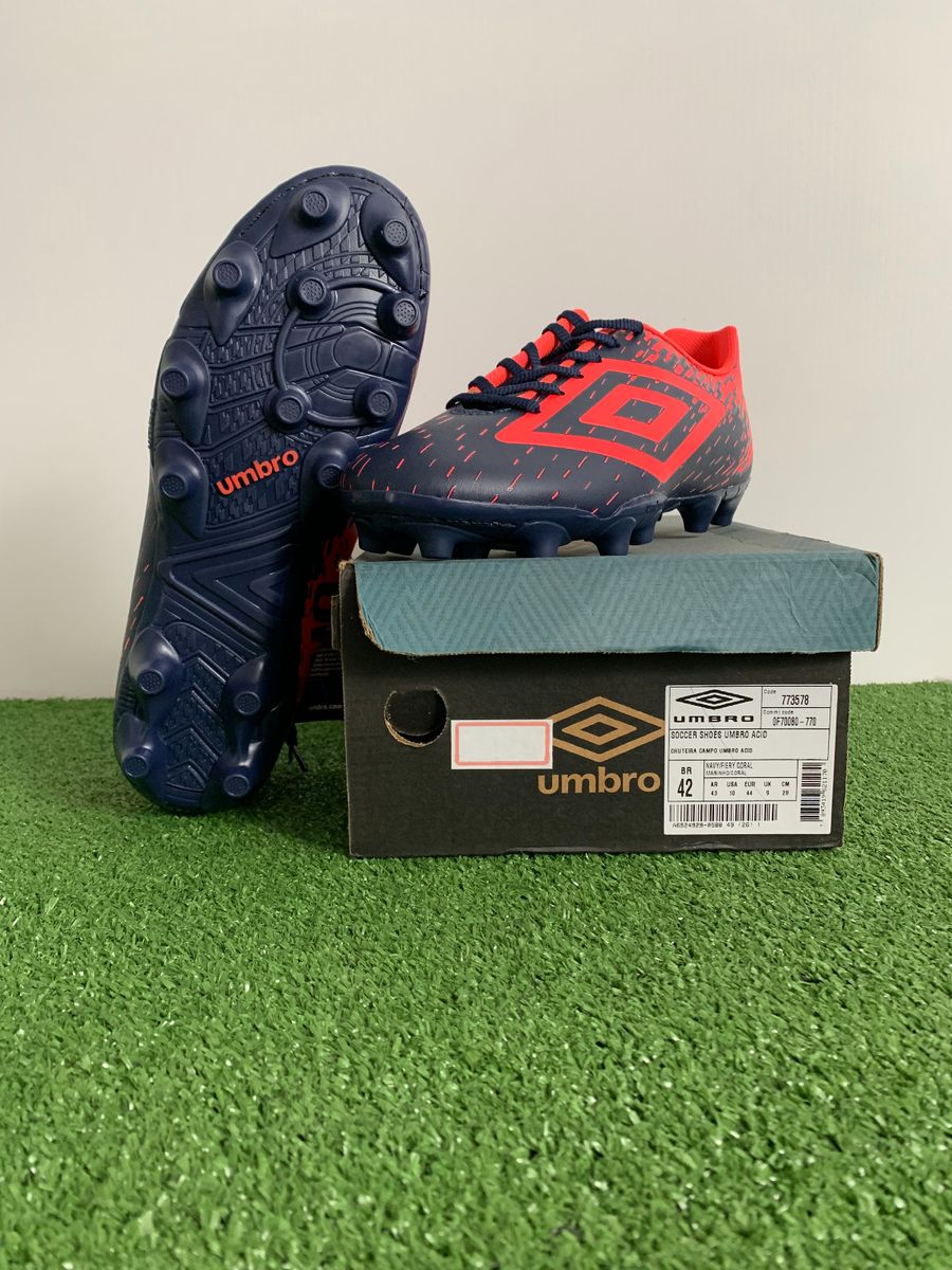 Chuteira Campo Umbro 42 | Roupa Esportiva Masculino Umbro Nunca Usado 78554309 | enjoei