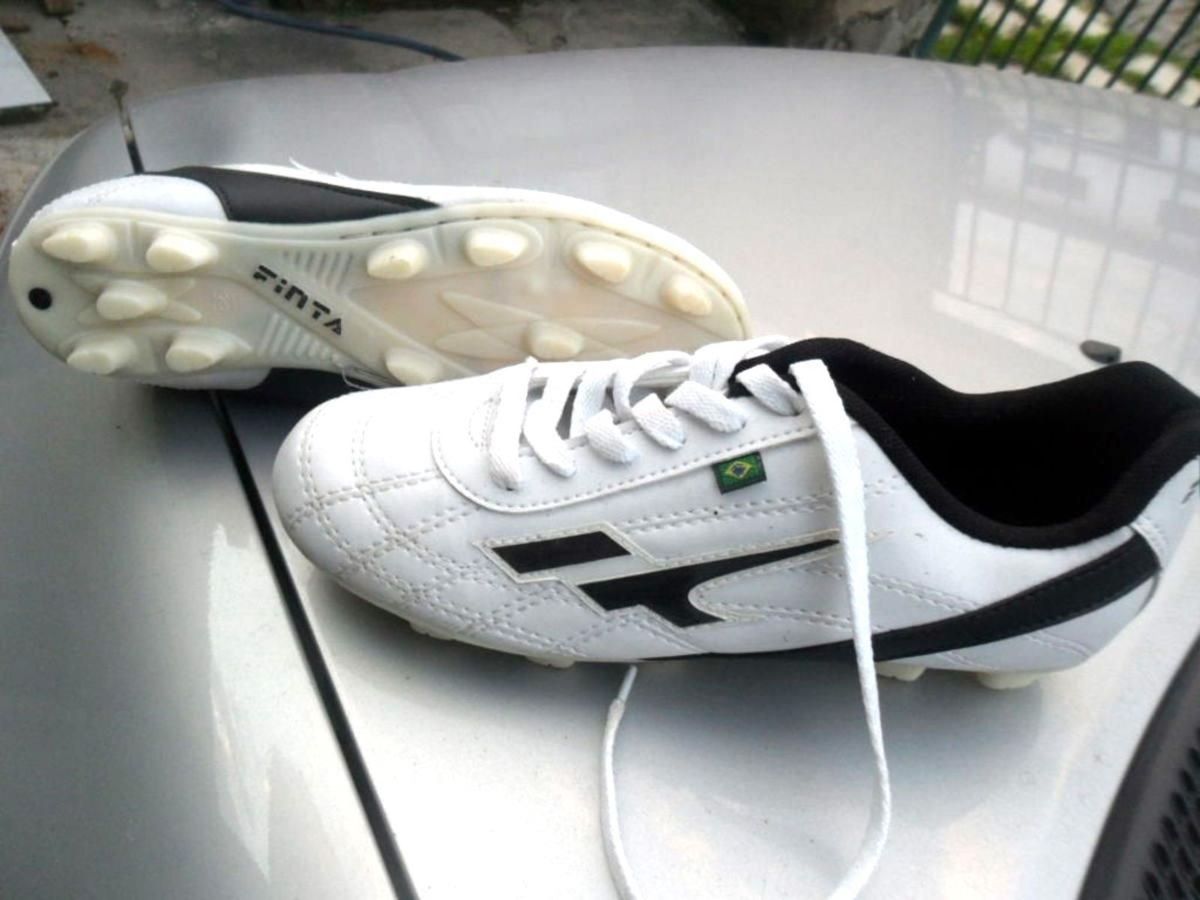 Chuteira Finta de Campo | Roupa Esportiva Masculino Finta Nunca Usado 483542 | enjoei