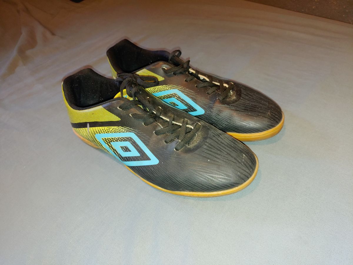 Chuteira Futsal Umbro 43 | Tênis Masculino Umbro Usado 85449528 | enjoei