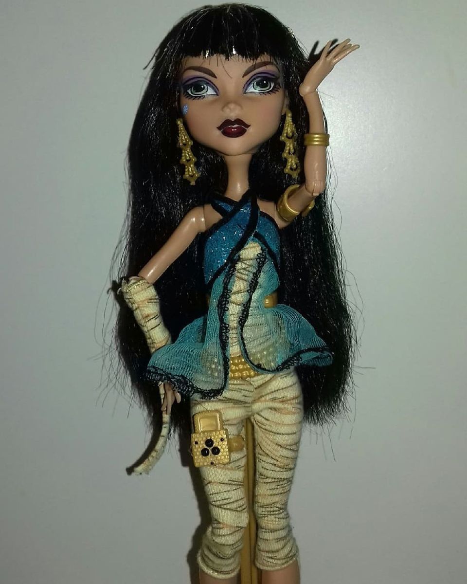 Cleo Básica Wave 1 | Andador Infantil Monster High Usado 57045913 | enjoei