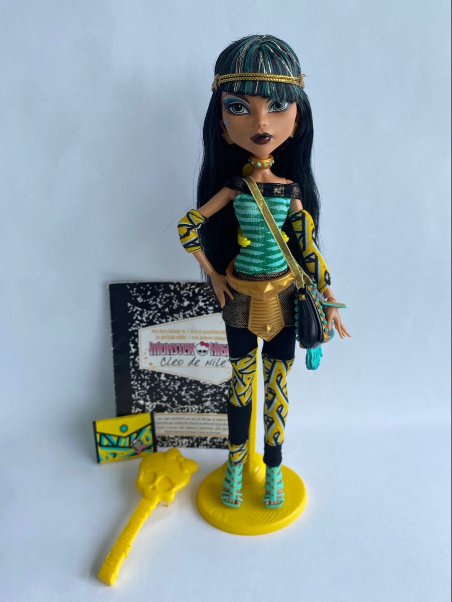 Cleo de Nile Linha Schools Out | Brinquedo Mattel Usado 79532379 | enjoei