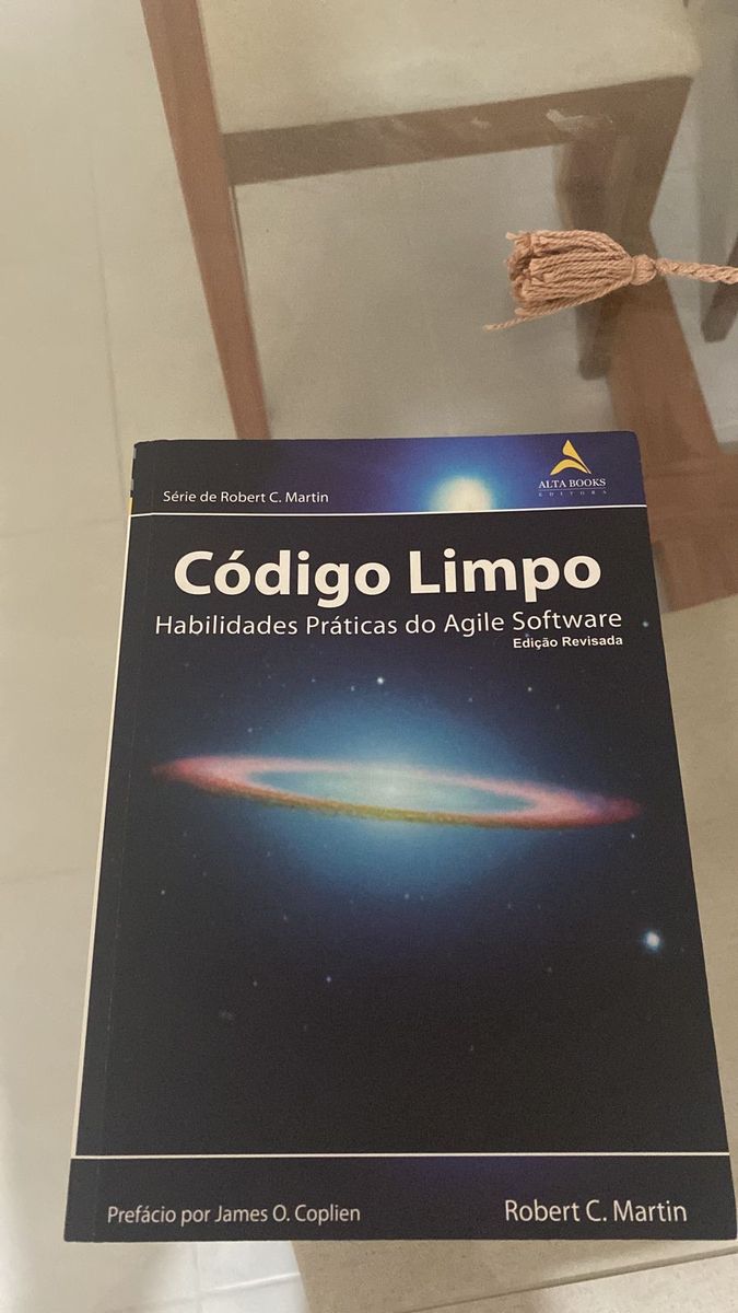 Código Limpo - Habilidades Práticas do Agile Software | Livro Alta Books Usado 83560446 | enjoei