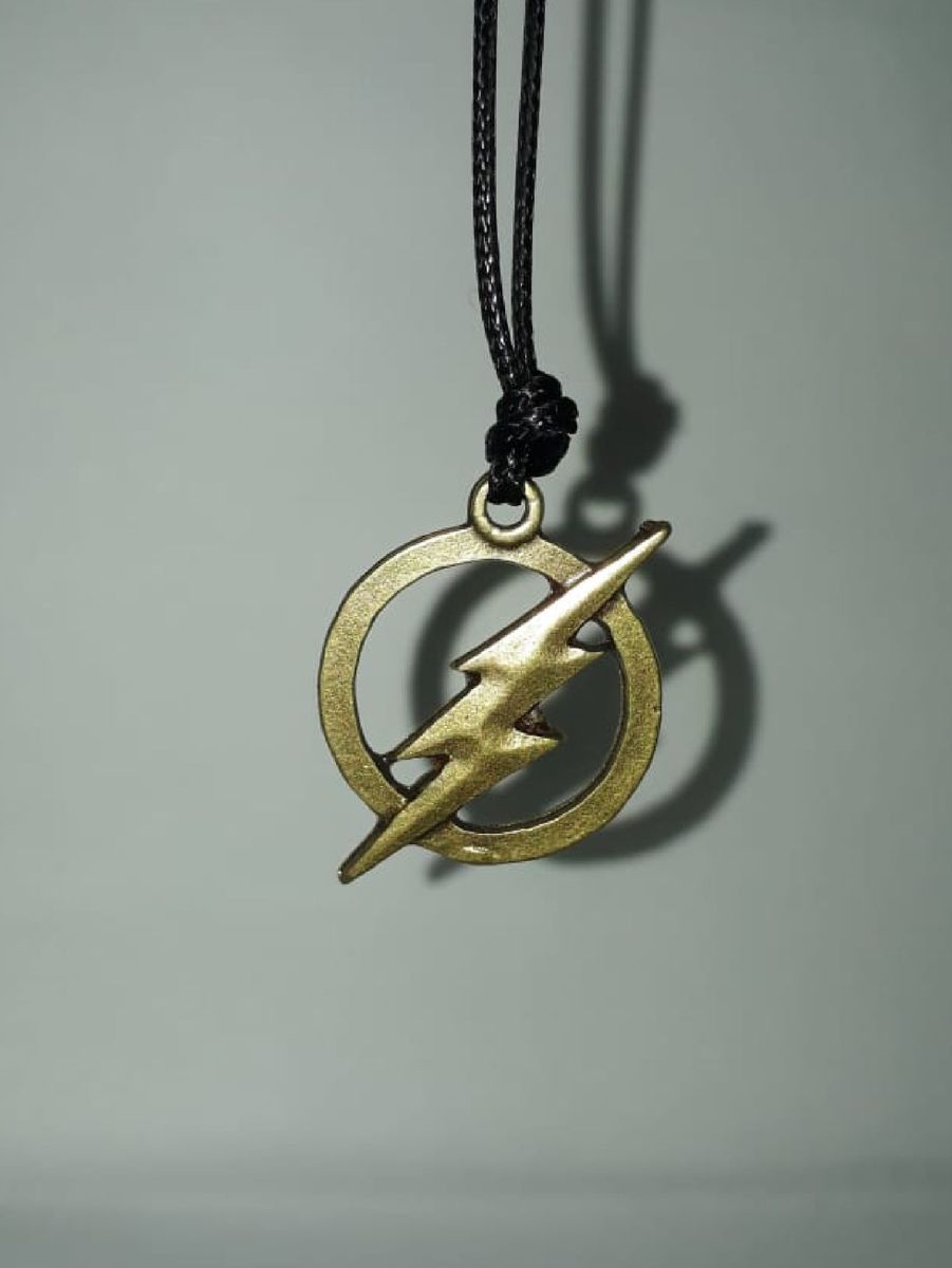 Colar da Série Flash | Lenço Masculino Nunca Usado 63365554 | enjoei