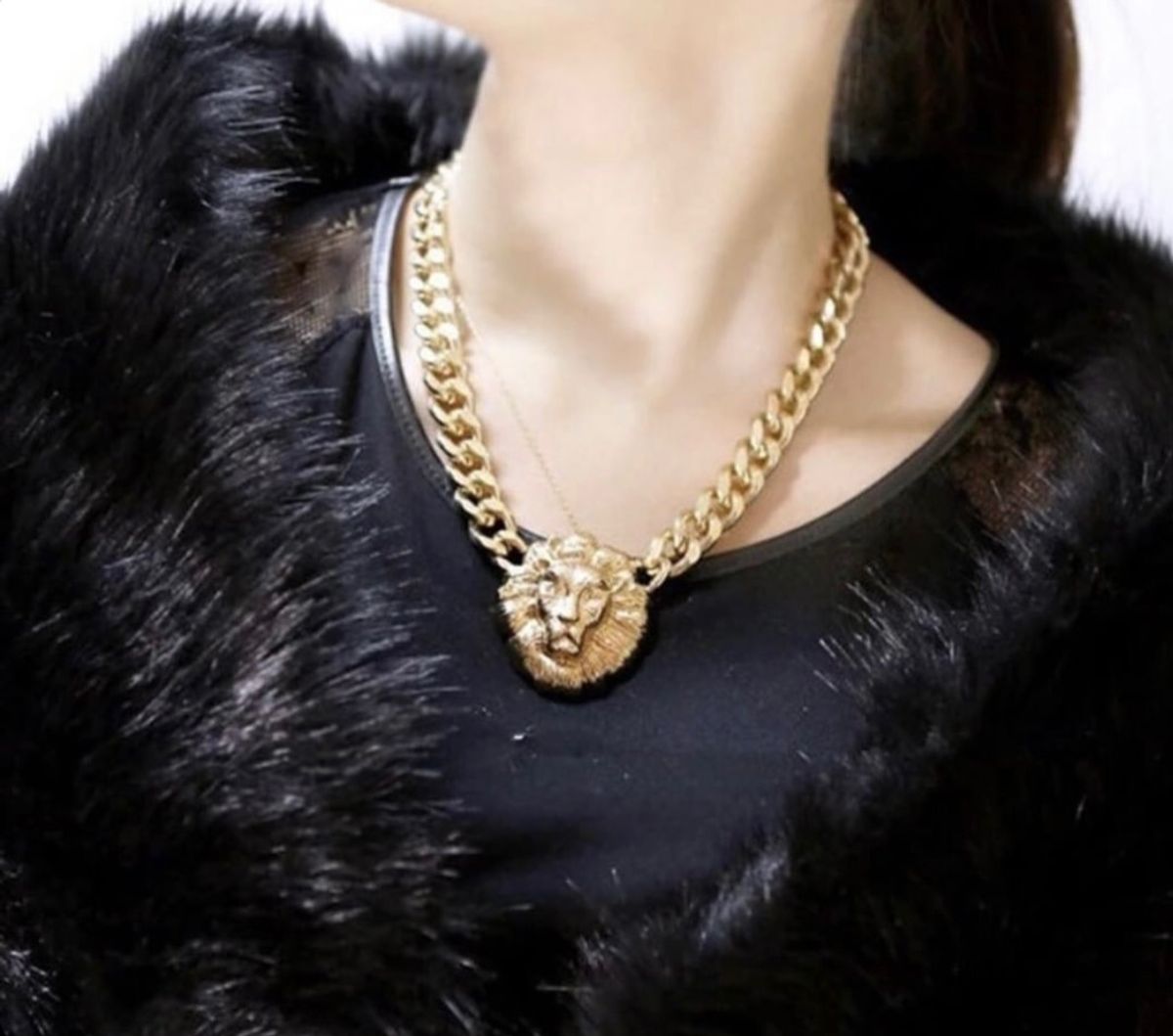 Colar Versace | Jóia Feminina Versace Nunca Usado 47572917 | enjoei