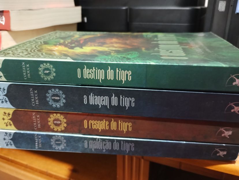 Coleção 5 - a Maldição do Tigre de Colleen Houck | Livro Arqueiro Usado ...