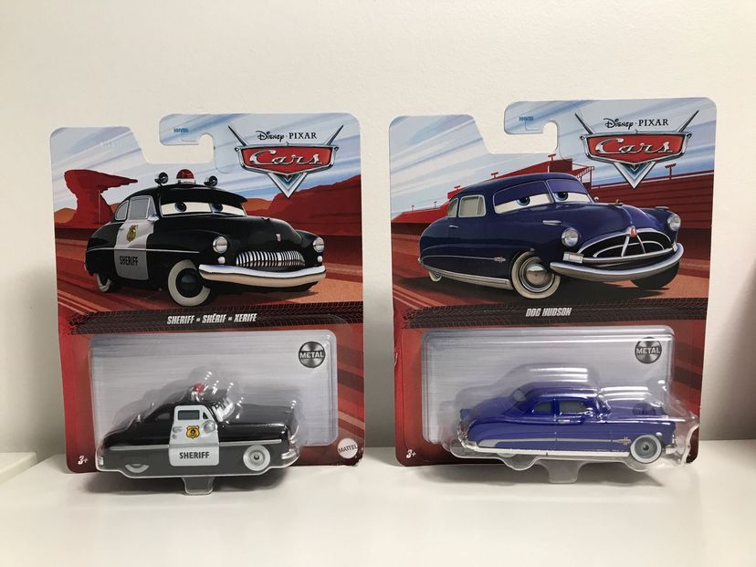 Coleção Cars Disney Sheriff e Doc Hudson Carros Mattel | Brinquedo ...