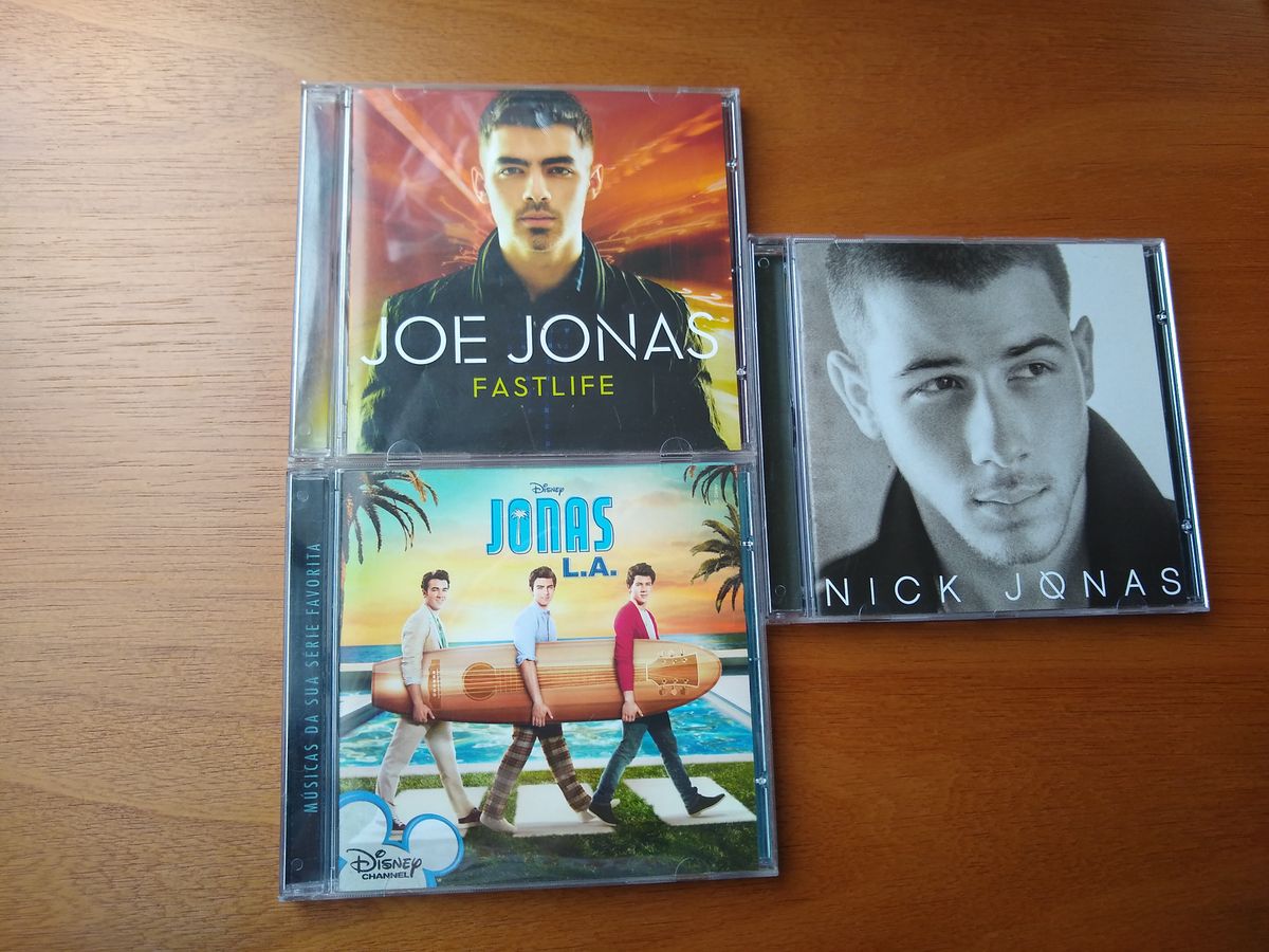 Coleção Cds Jonas,joe e Nick | Item de Música Usado 84004224 | enjoei