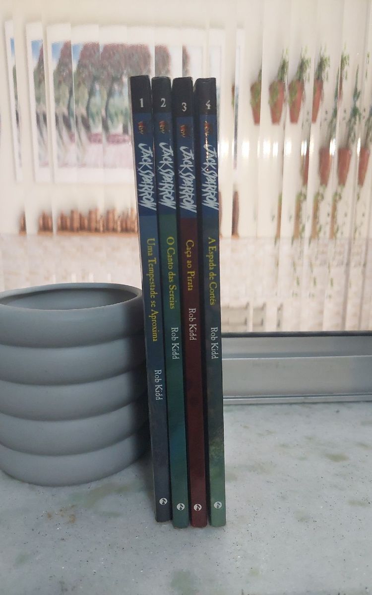 Coleção Completa Saga de Livros Jack Sparrow Piratas do Caribe - Rob ...