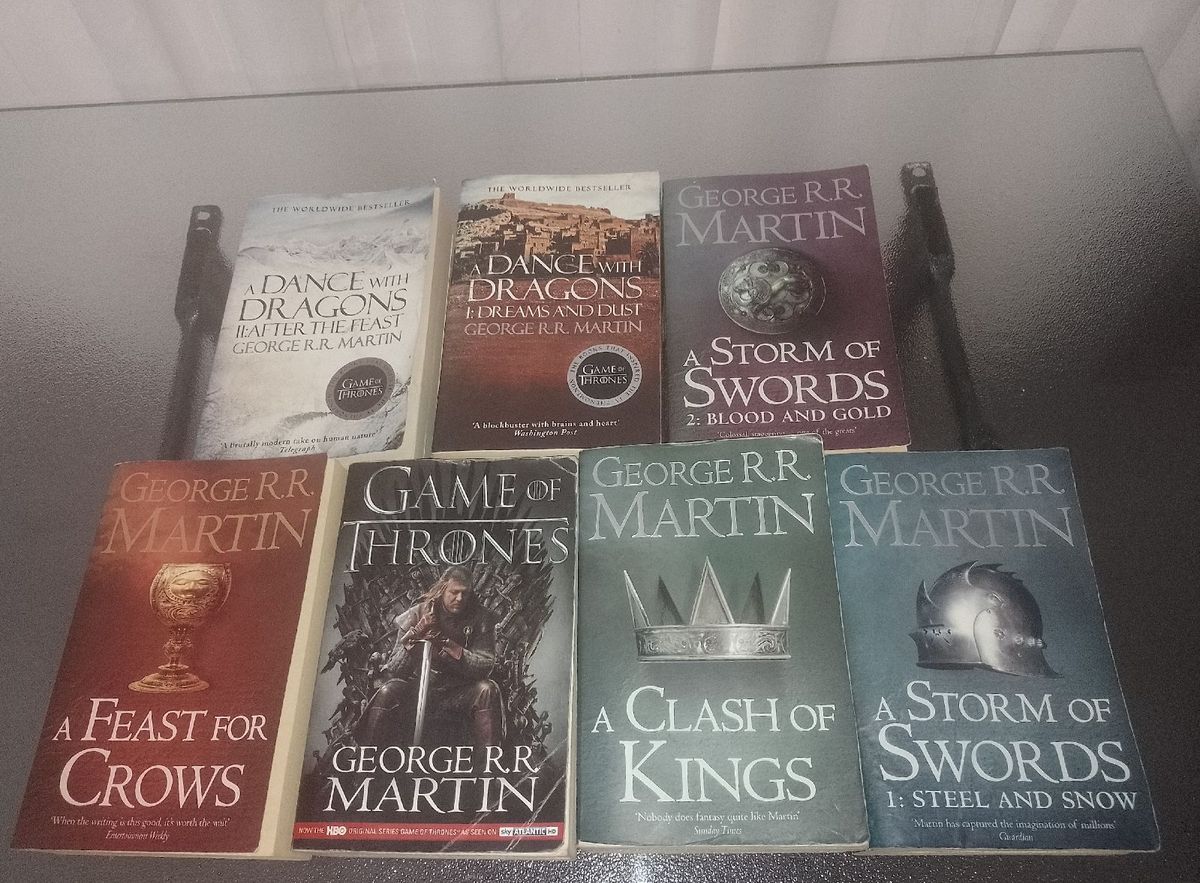 Coleção de Livros George R.r Martin Game Of Thrones | Livro Harper ...