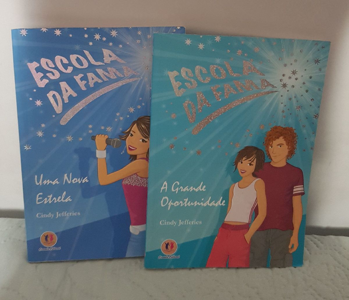 Coleção Escola da Fama - Cindy Jefferies | Livro Ciranda Cultural Usado ...