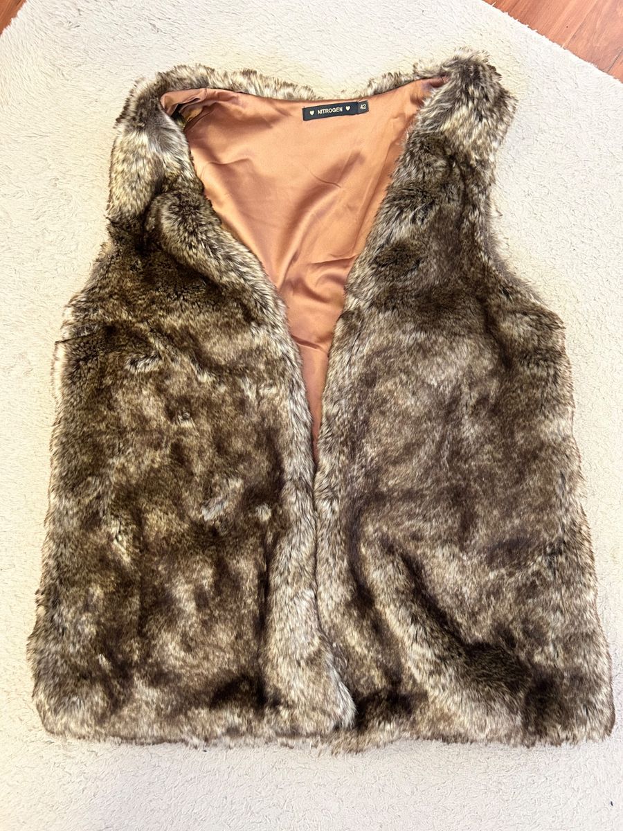 Colete a Cara da Riqueza | Colete Feminino Nitrogen Usado 127195990 ...