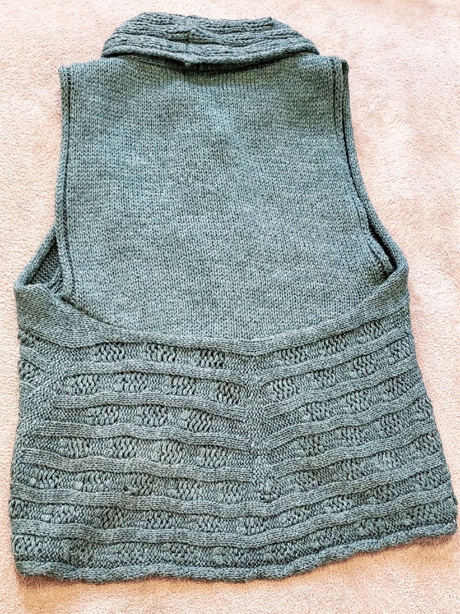 Colete em Lã Verde Musgo | Colete Feminino Usado 71474192 | enjoei