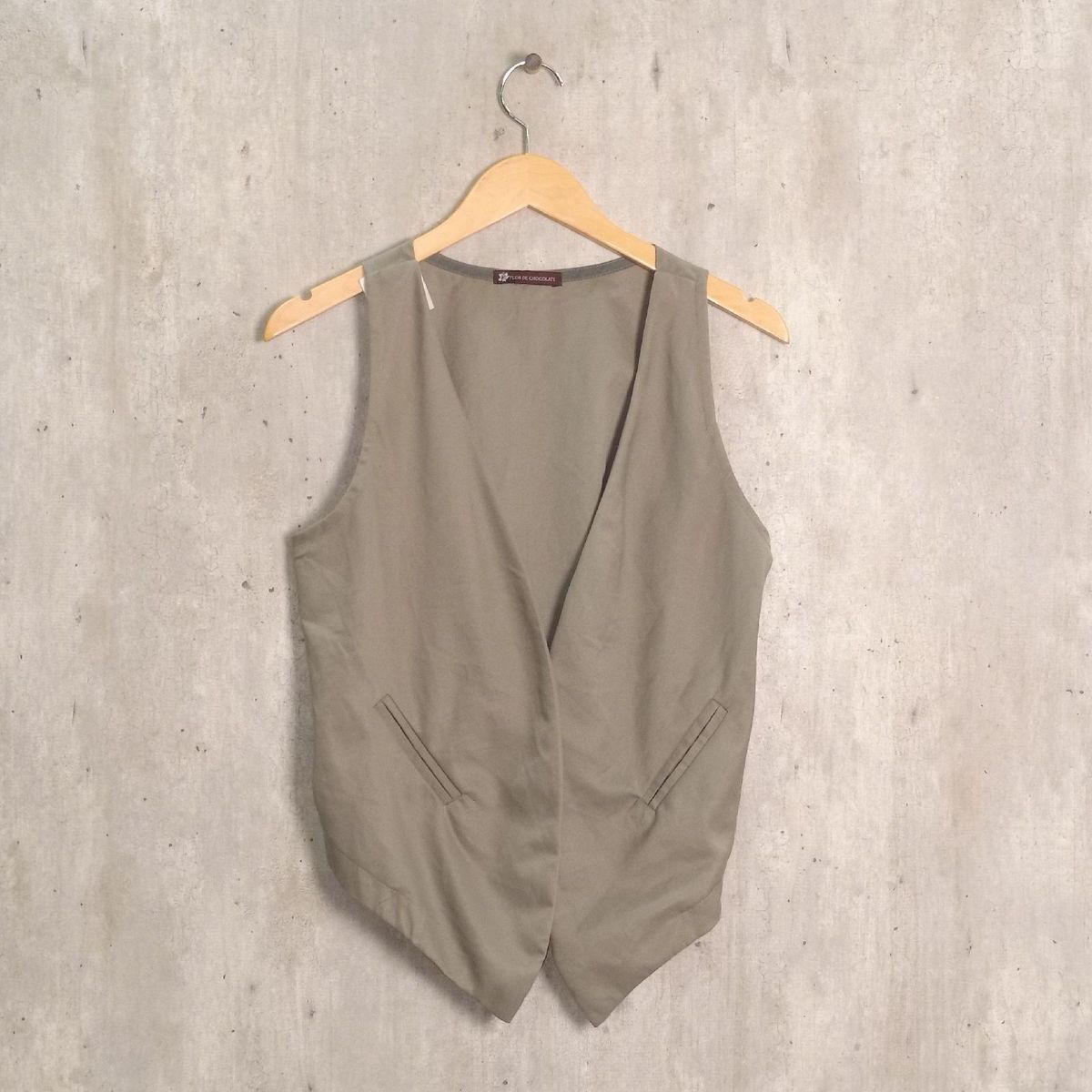 Colete Verde Musgo Assimétrico | Colete Feminino Flor De Chocolate ...