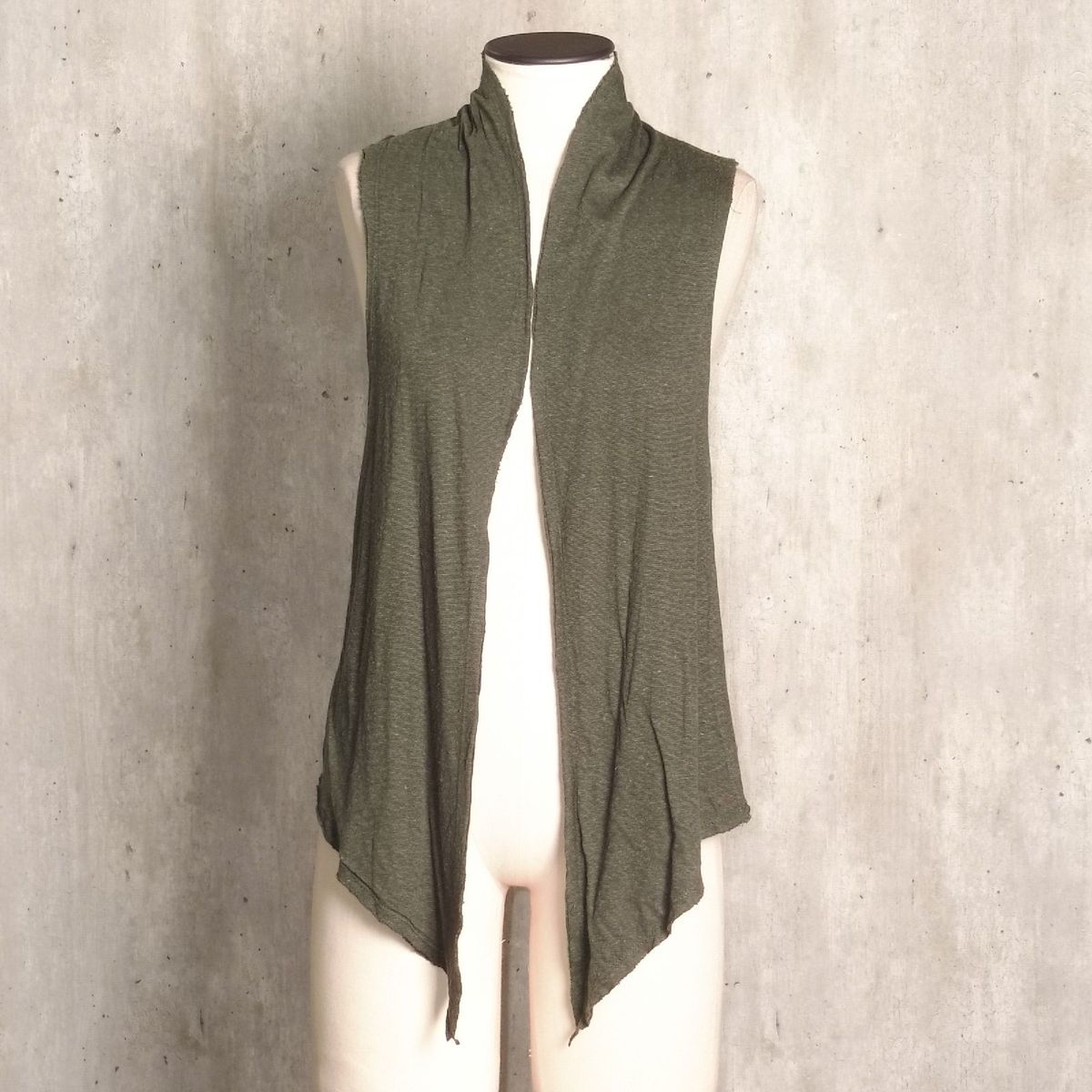 Colete Verde Musgo Farm | Colete Feminino Farm Usado 53347810 | enjoei