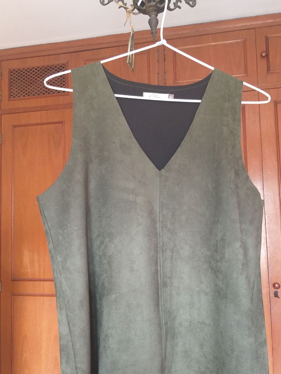 Colete Verde Musgo, Tecido Tipo Camurça. | Colete Feminino Cloe Usado ...