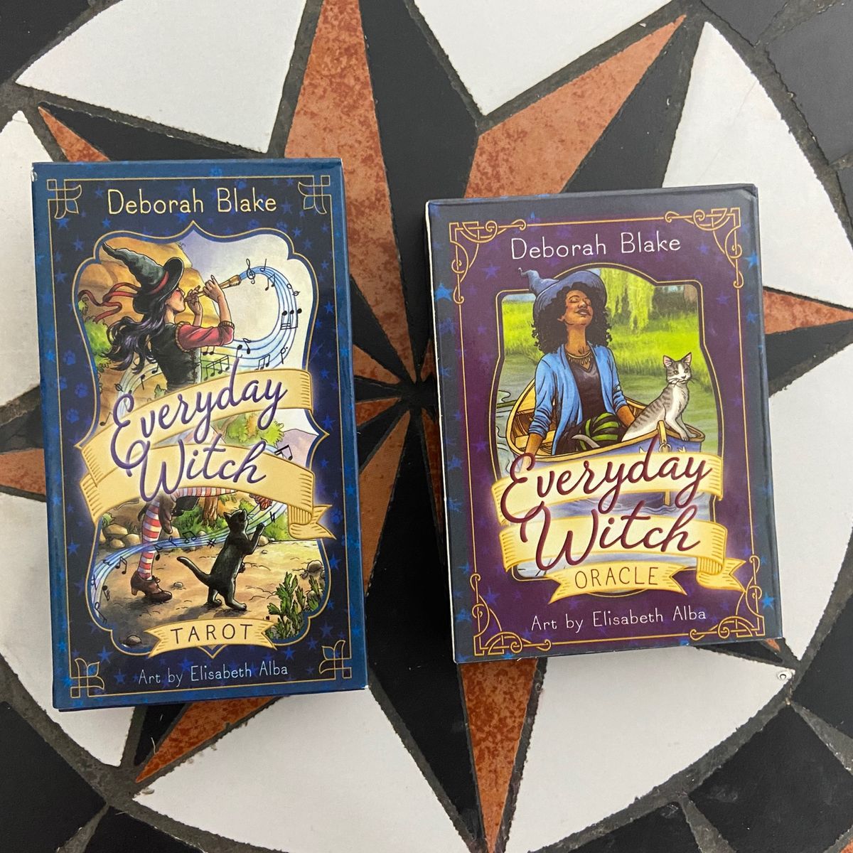 Combo Everyday Witch Oracle e Everyday Witch Tarot | Livro China Nunca Usado 84812673 | enjoei