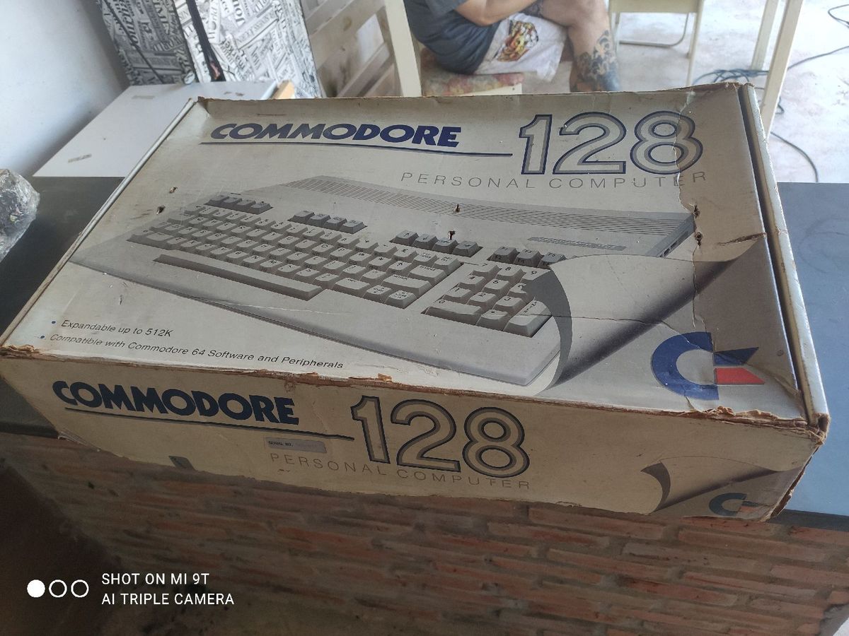 Comodoro 128 | Produto Vintage e Retro Comodore Usado 94936005 | enjoei