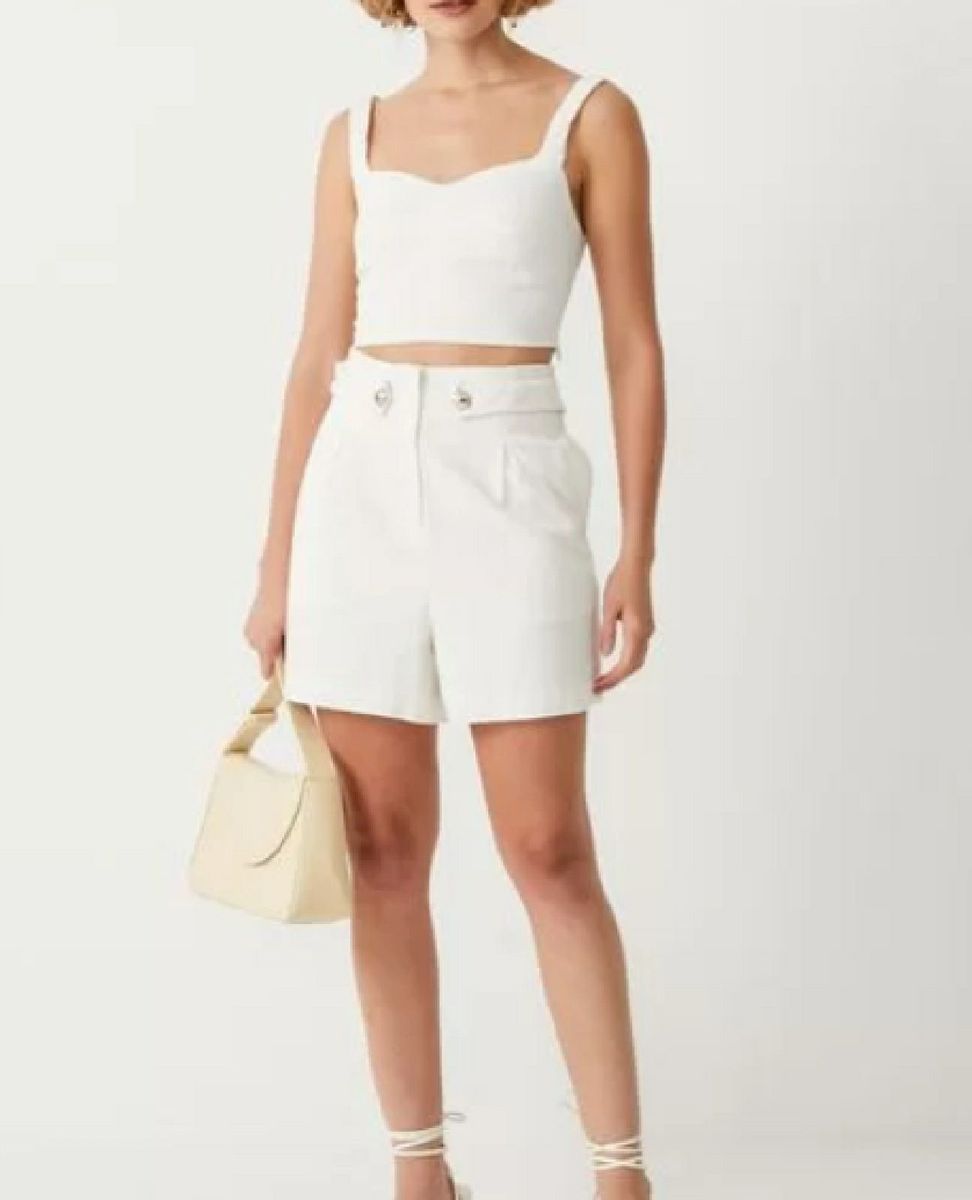Conjunto Bege Renner em Linho | Shorts Feminino Renner Usado 80531841 ...