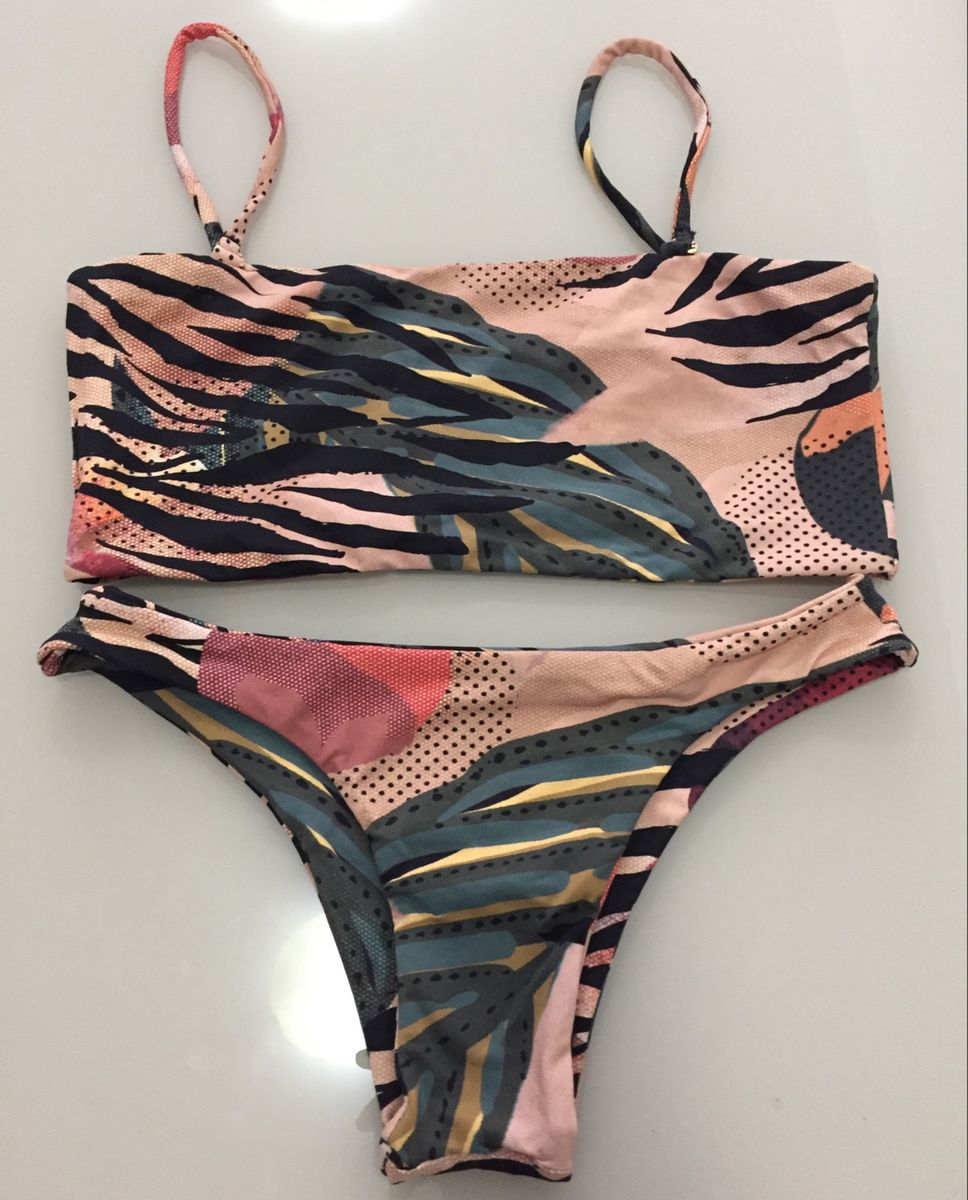 Conjunto de Biquíni Top Calcinha Asa Delta Abstrato | Moda Praia ...