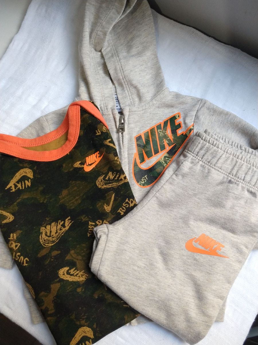 Conjunto Moletom + Body Nike Original para Bebê 6 Meses | Roupa ...