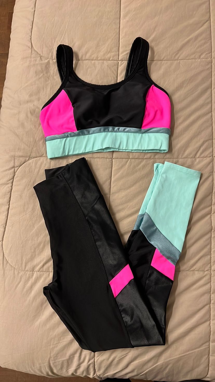 Conjunto Preto C Detalhes Neon, Body For Sure | Moda Esportiva Feminina ...