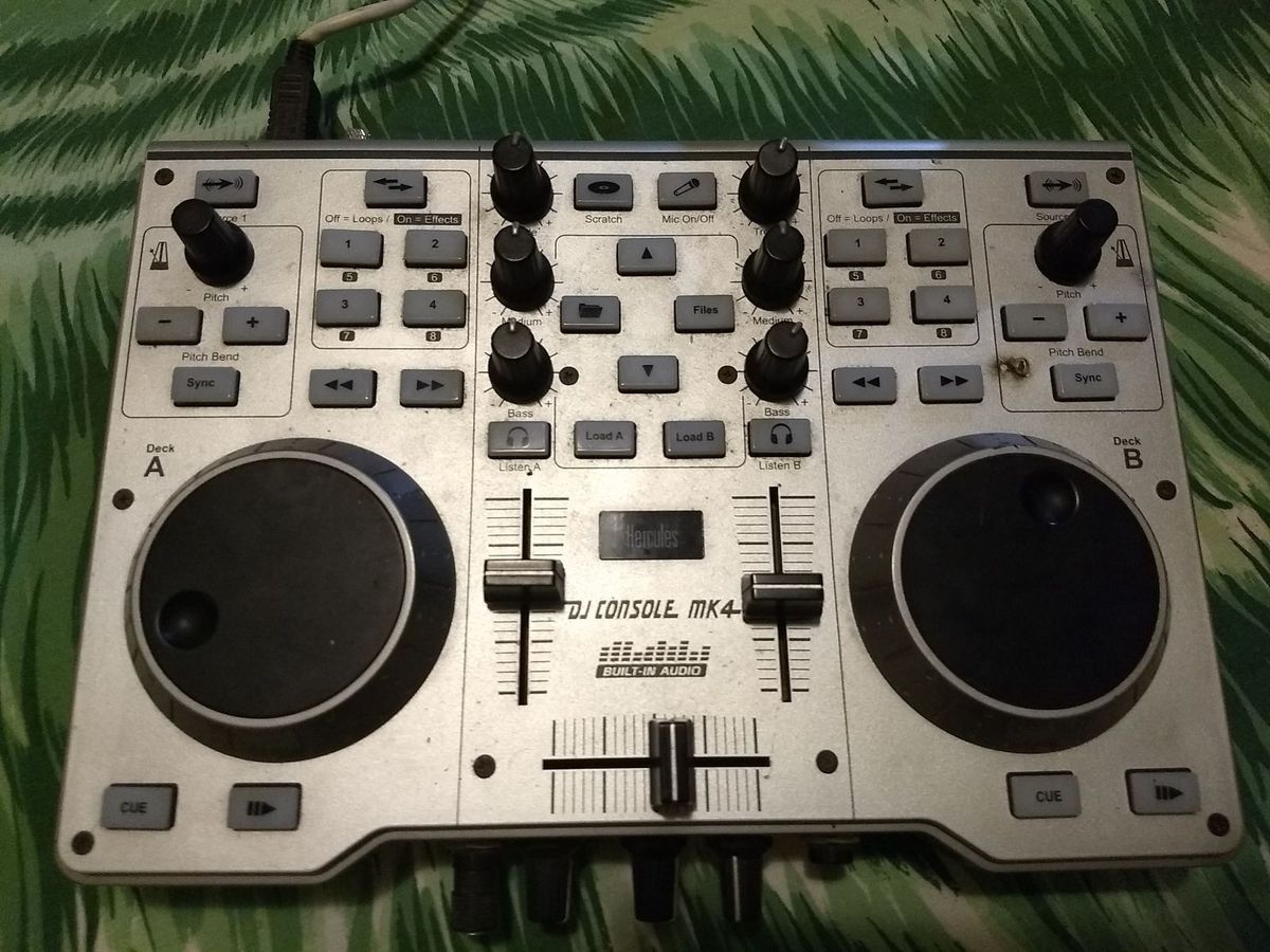Controladora Hercules Mk4 Dj Console | Item de Música Hercules Usado ...