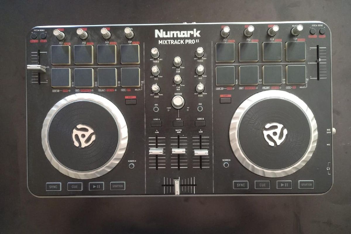 Controladora Numark Mixtrack Pro Ii - Compatível com O Software Traktor ...