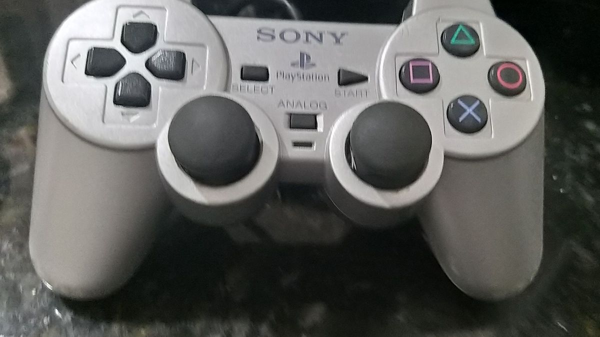 Controle Playstation 2 Prata - Original. em Ótimo Estado, Funcionando ...